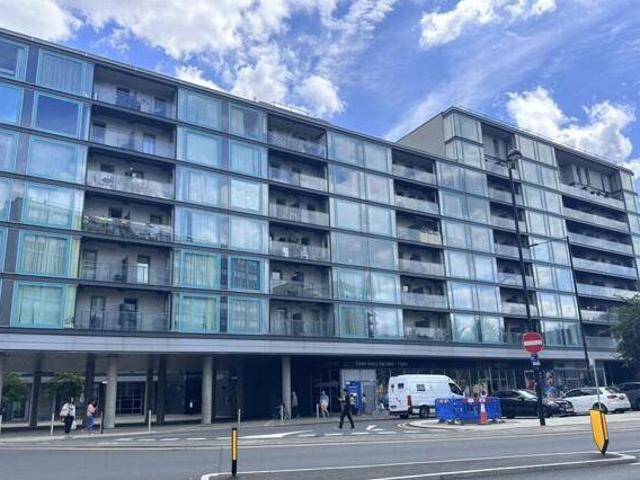 1 Bedroom Flat For Sale In Station Approach