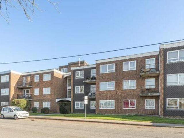 1 Bedroom Flat For Sale In Station Road, Billingshurst