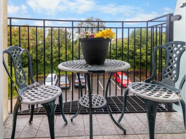 1 bedroom flat for sale in Cwrt Brynteg Station Road Radyr Cardiff CF15 8AB, CF15