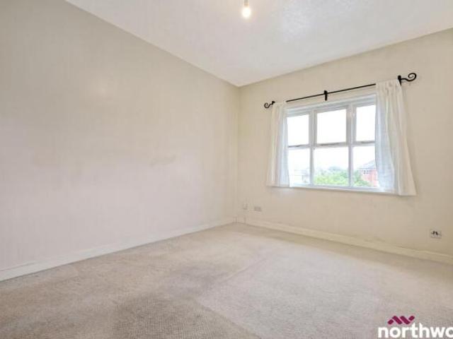 1 bedroom flat for sale in Stapleford Close, Chelmsford, CM2