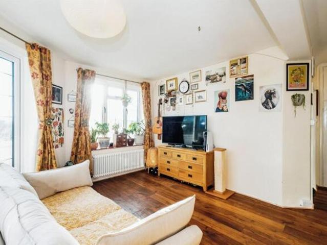 1 bedroom flat for sale in Strand Parade, Goring By Sea, Worthing, BN12