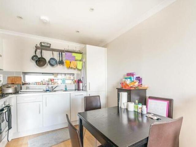 1 Bedroom Flat For Sale In Stratford, London