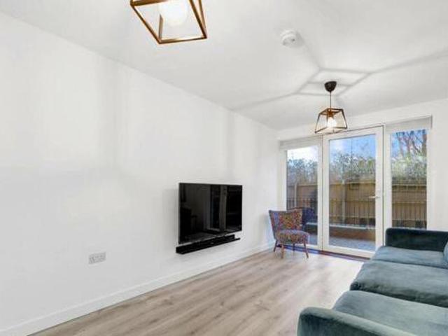 1 Bedroom Flat For Sale In Stratford, London