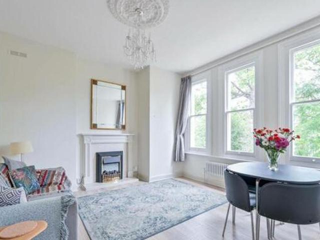 1 Bedroom Flat For Sale In Streatham Common, London