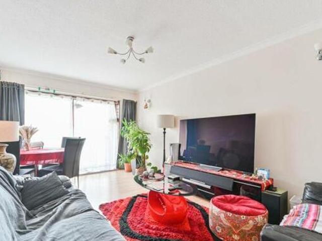 1 Bedroom Flat For Sale In Streatham, London