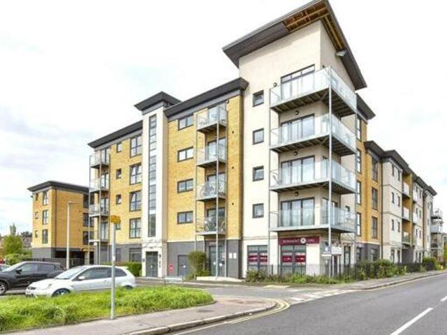 1 Bedroom Flat For Sale In Strood, Rochester