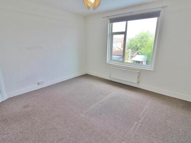 1 bedroom flat for sale in Stubbington Avenue, North End, PO2