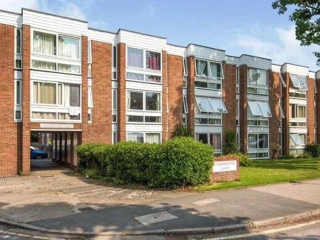 1 Bedroom Flat For Sale In Surbiton