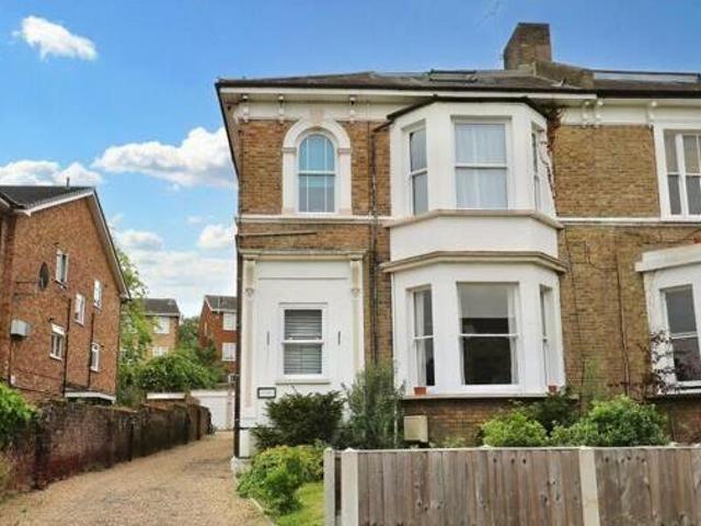 1 Bedroom Flat For Sale In Surbiton