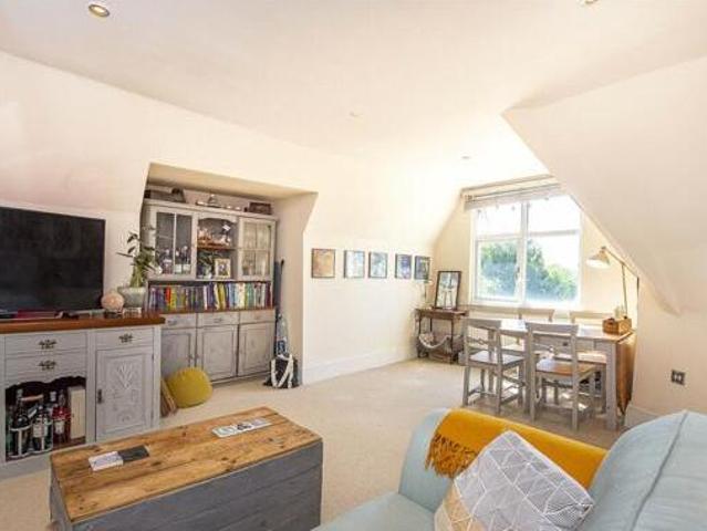 1 Bedroom Flat For Sale In Surbiton