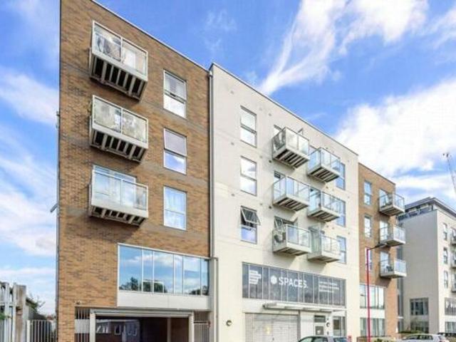 1 Bedroom Flat For Sale In Surrey