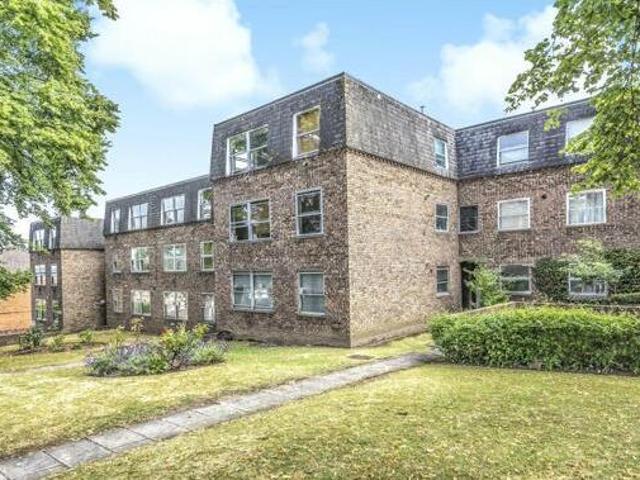 1 Bedroom Flat For Sale In Surrey