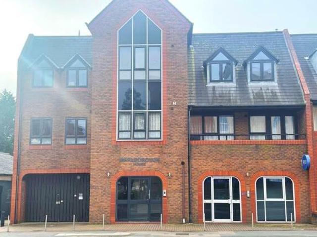 1 Bedroom Flat For Sale In Surrey