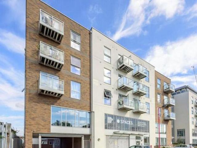 1 Bedroom Flat For Sale In Surrey