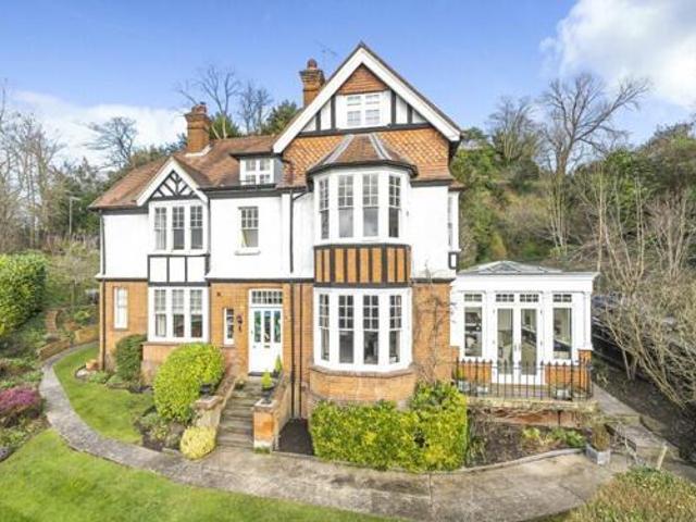 1 Bedroom Flat For Sale In Surrey