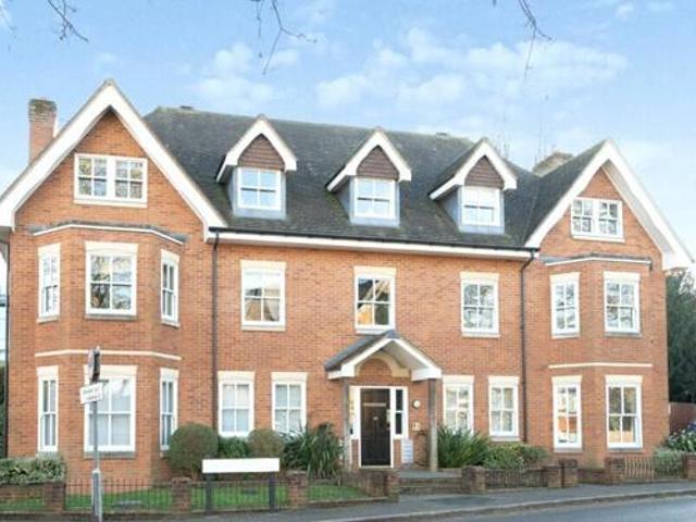1 Bedroom Flat For Sale In Surrey
