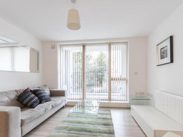 1 Bedroom Flat For Sale In Sussex Way, Holloway