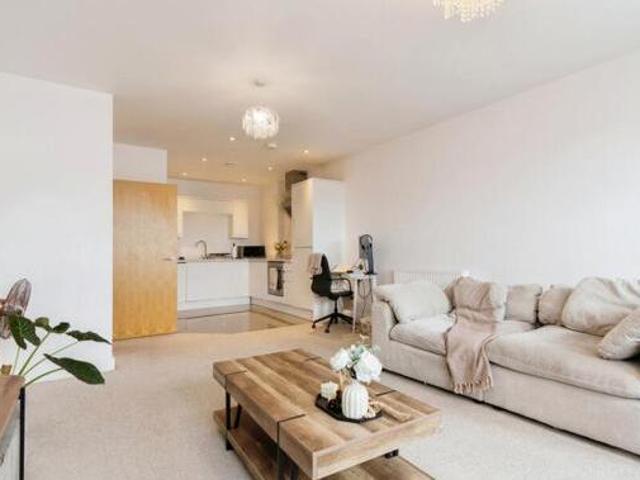1 Bedroom Flat For Sale In Sutton