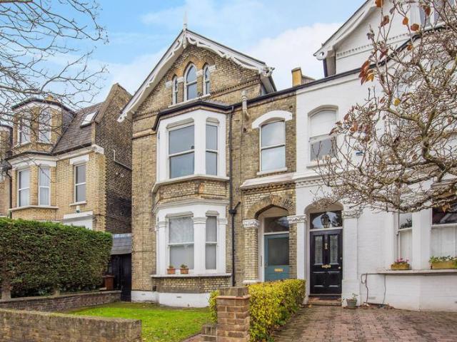 1 Bedroom Flat for Sale in Sutton Court Road