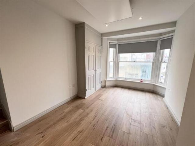 1 bedroom flat for rent in 50 Kings Road, BRIGHTON, BN1