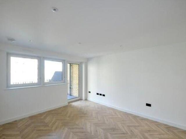 1 Bedroom Flat For Rent In 5 Wheatfield Way, Kingston Upon Thames