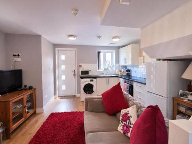 1 bedroom flat for rent in 61a London Road, Canterbury, CT2
