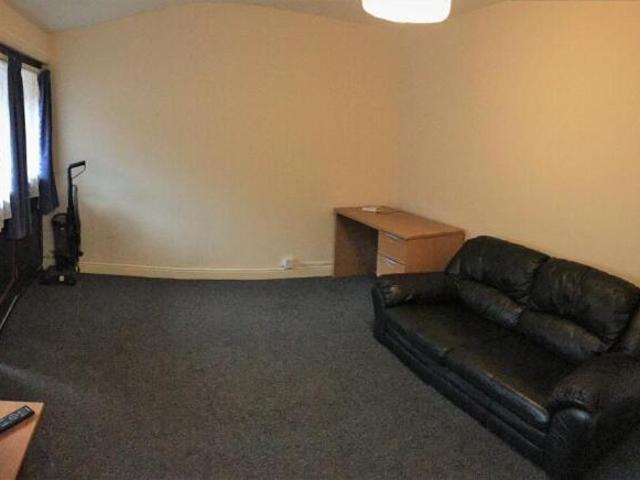 1 bedroom flat for rent in 67B Portland Street FLAT Sincil Bank, LN5 7LB, LN5