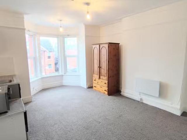 1 bedroom flat for rent in 6 Holland Road, WEYMOUTH, DT4