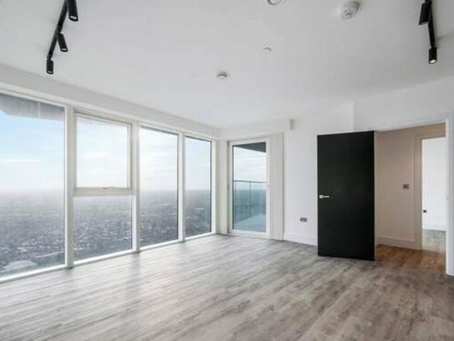 1 bedroom flat for rent in 6 Portal Way London W3