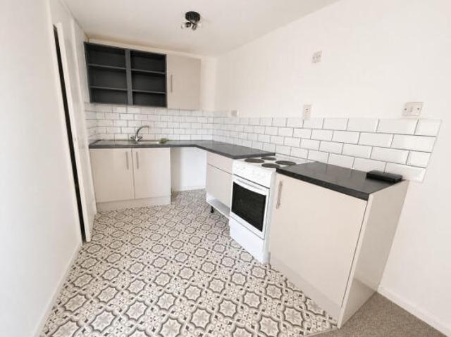 1 bedroom flat for rent in 73 Falmouth Road, Leicester LE5 4WN, LE5