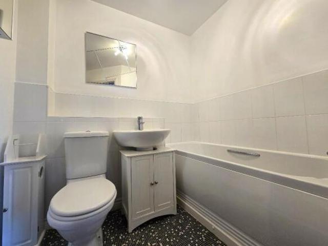 1 bedroom flat for rent in 70 Thackhall Street, Stoke, CV2