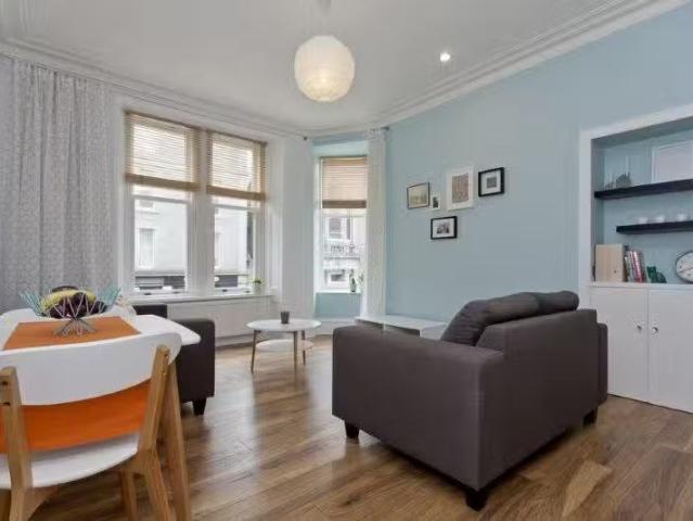 1 bedroom flat for rent in 78 Rosemount Viaduct, Flat 12, Aber.