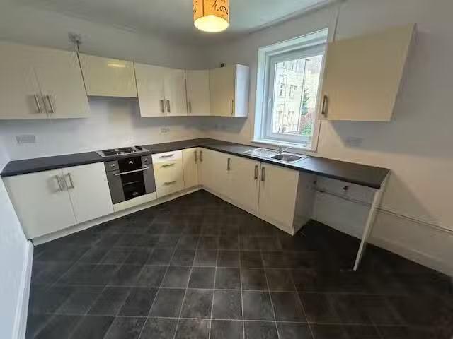 1 bedroom flat for rent in 7D Sandeman Street, Dundee, DD3 7QU.