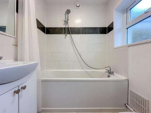 1 bedroom flat for rent in 82, Victoria Road North, Southsea, PO5