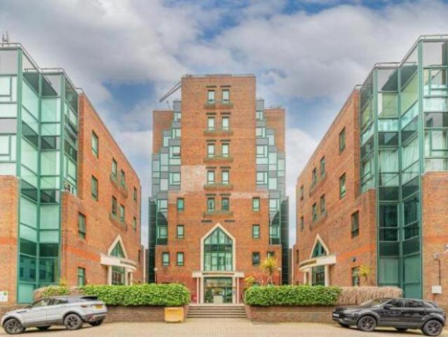 1 bedroom flat for rent in 888, Aegon House, 13 Lanark Square, Limeharbour, Crossharbour, Canary Wharf, London, E14 9QD, E14