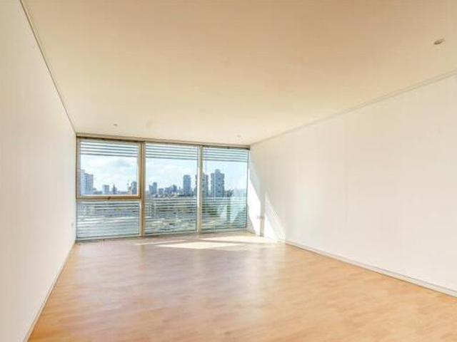 1 Bedroom Flat For Rent In 8 Hester Road, London