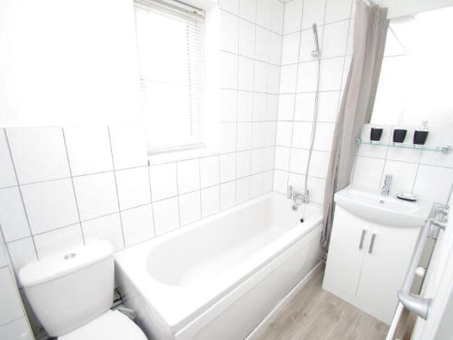 1 bedroom flat for rent in WD18, Watford, WD18