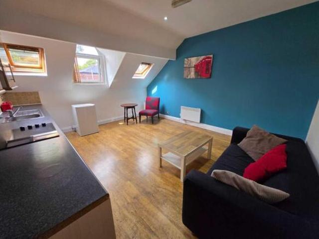 1 bedroom flat for rent in 128 Roundhay Road, LS8