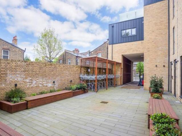 1 bedroom flat for rent in 133 Kilburn Lane London W10