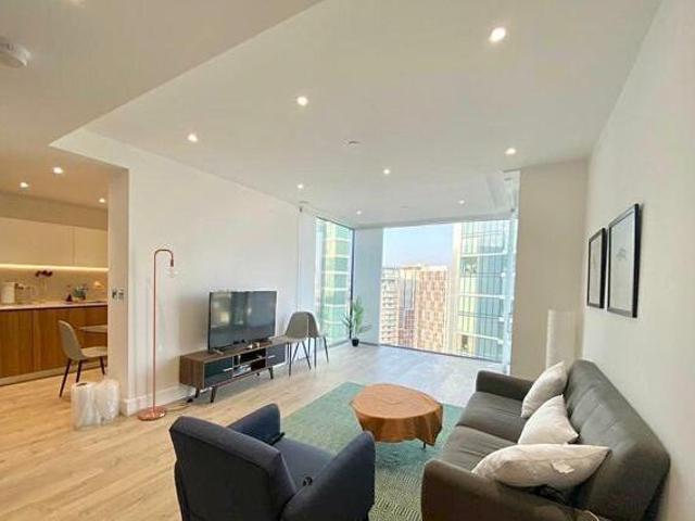 1 Bedroom Flat For Rent In 14 Piazza Walk, Goodmans Field