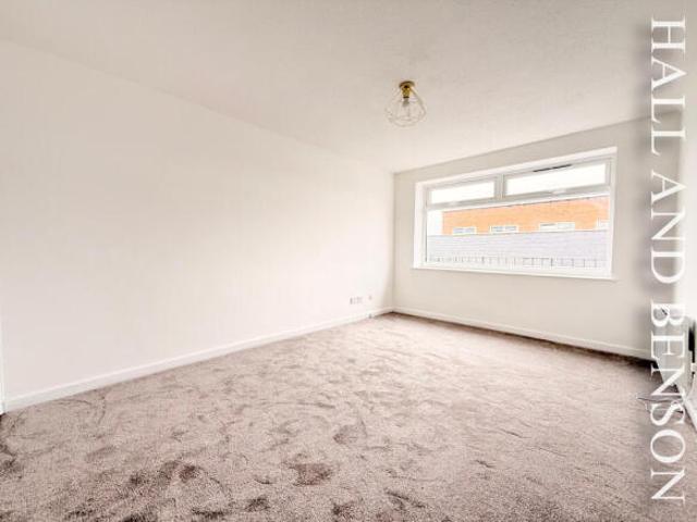 1 bedroom flat for rent in 150 Park Farm Drive, DE22