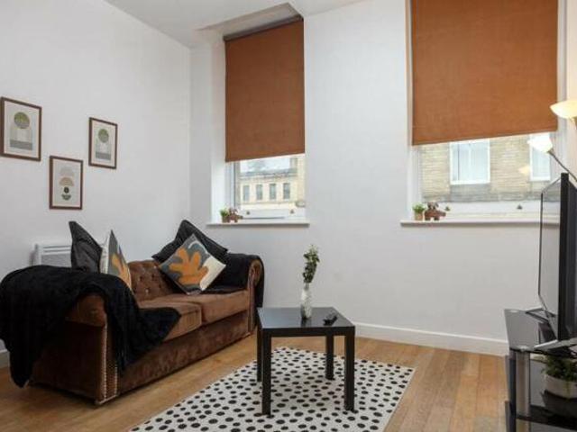 1 Bedroom Flat For Rent In 1 Burnett Street