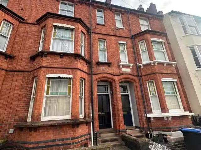 1 bedroom flat for rent in 1 bed flat Grove Street, CV32 5AG.