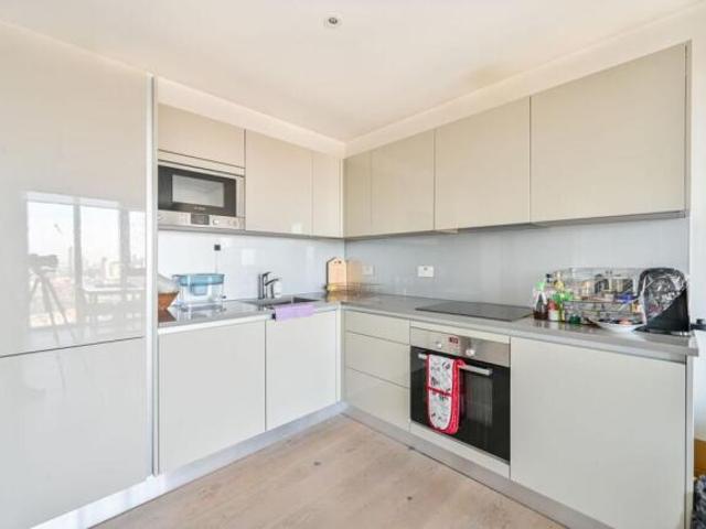 1 bedroom flat for rent in 1 St Gabriel Walk, Elephant and Castle, London, SE1
