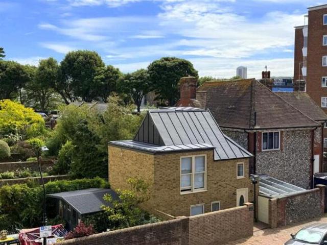 1 bedroom flat for rent in 1a Cornfield Terrace, Eastbourne, BN21
