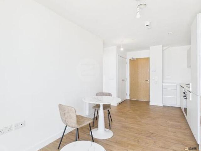 1 bedroom flat for rent in 23/F, South Central, 33 Essex Street, Birmingham, B5 4BY, B5