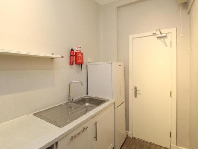 1 bedroom flat for rent in 20 Cathcart Place, EH11