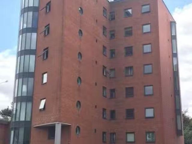 1 bedroom flat for rent in 20 City Wharf, Atlantic Wharf, Card.