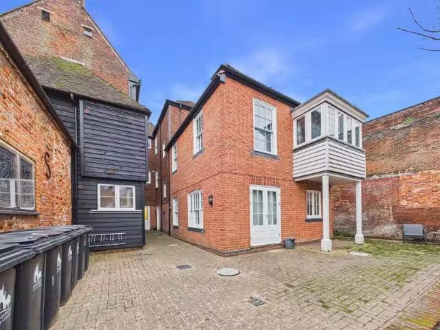 1 bedroom flat for rent in 21a Palace Street, Canterbury, CT1