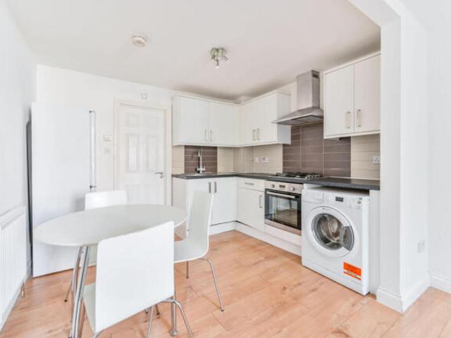 1 bedroom flat for rent in 24 Caedmon Road, Holloway, London, N7